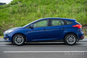 Zils Ford Focus 2018 Rīga, ar dzinēja tilpumu 1.00 L un nobraukumu 166 tūkst. km par 6500 €, foto 5 vietnē AUTOMOTO.COM.LV