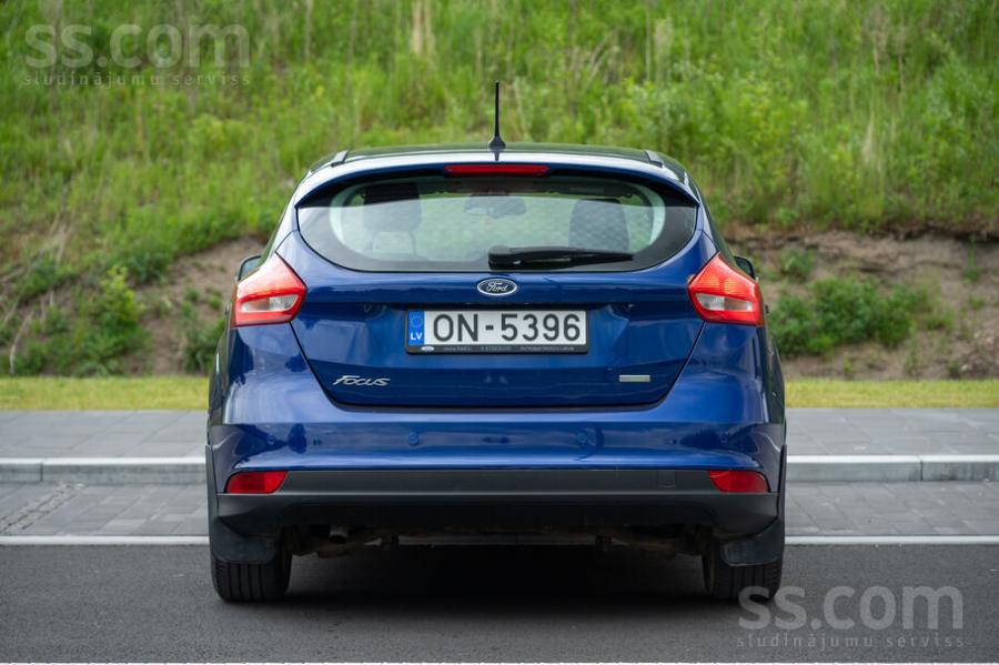 Zils Ford Focus 2018 Rīga, ar dzinēja tilpumu 1.00 L un nobraukumu 166 tūkst. km par 6500 €, foto 8 vietnē AUTOMOTO.COM.LV