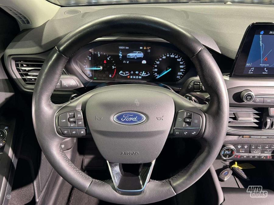 Blue Ford Focus 2019 in Marijampole, with an engine capacity of 2.00 L and mileage of 156 thousand km for 11550 €, photo 31 on AUTOMOTO.COM.LV
