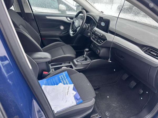 Blue Ford Focus 2019 in Vilnius, with an engine capacity of 1.00 L and mileage of 204 thousand km for 5700 €, photo 6 on AUTOMOTO.COM.LV