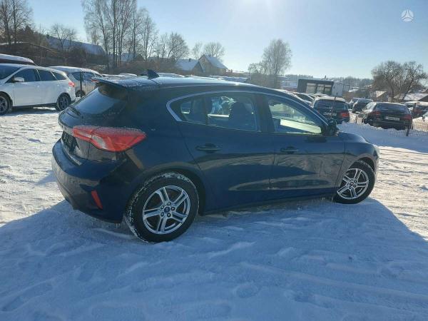 Zils Ford Focus 2019 Viļņa, ar dzinēja tilpumu 1.00 L un nobraukumu 200 tūkst. km par 6200 €, foto 3 vietnē AUTOMOTO.COM.LV