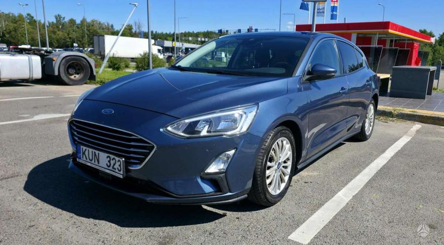 Zils Ford Focus 2019 Viļņa, ar dzinēja tilpumu 1.00 L un nobraukumu 115 tūkst. km par 7500 €, foto 4 vietnē AUTOMOTO.COM.LV
