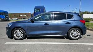Zils Ford Focus 2019 Viļņa, ar dzinēja tilpumu 1.00 L un nobraukumu 115 tūkst. km par 7500 €, foto 5 vietnē AUTOMOTO.COM.LV