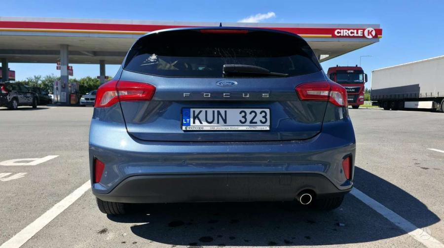 Zils Ford Focus 2019 Viļņa, ar dzinēja tilpumu 1.00 L un nobraukumu 115 tūkst. km par 7500 €, foto 7 vietnē AUTOMOTO.COM.LV