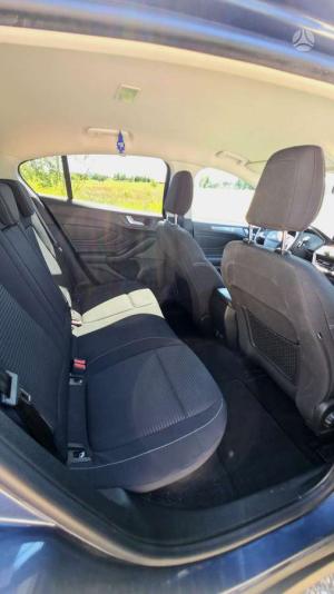 Zils Ford Focus 2019 Viļņa, ar dzinēja tilpumu 1.00 L un nobraukumu 115 tūkst. km par 7500 €, foto 10 vietnē AUTOMOTO.COM.LV