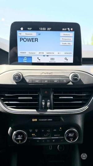 Zils Ford Focus 2019 Viļņa, ar dzinēja tilpumu 1.00 L un nobraukumu 115 tūkst. km par 7500 €, foto 12 vietnē AUTOMOTO.COM.LV