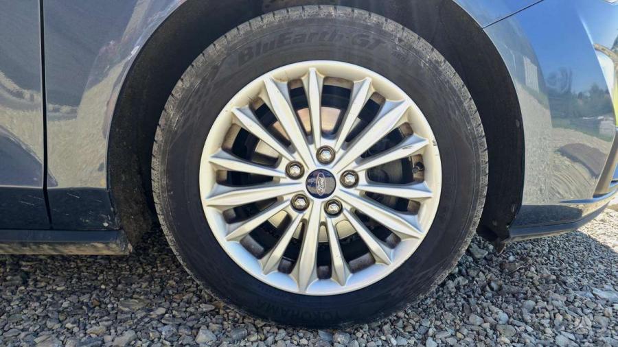 Zils Ford Focus 2019 Viļņa, ar dzinēja tilpumu 1.00 L un nobraukumu 115 tūkst. km par 7500 €, foto 18 vietnē AUTOMOTO.COM.LV