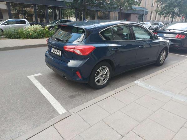 Blue Ford Focus 2019 in Vilnius, with an engine capacity of 1.00 L and mileage of 205 thousand km for 5600 €, photo 3 on AUTOMOTO.COM.LV