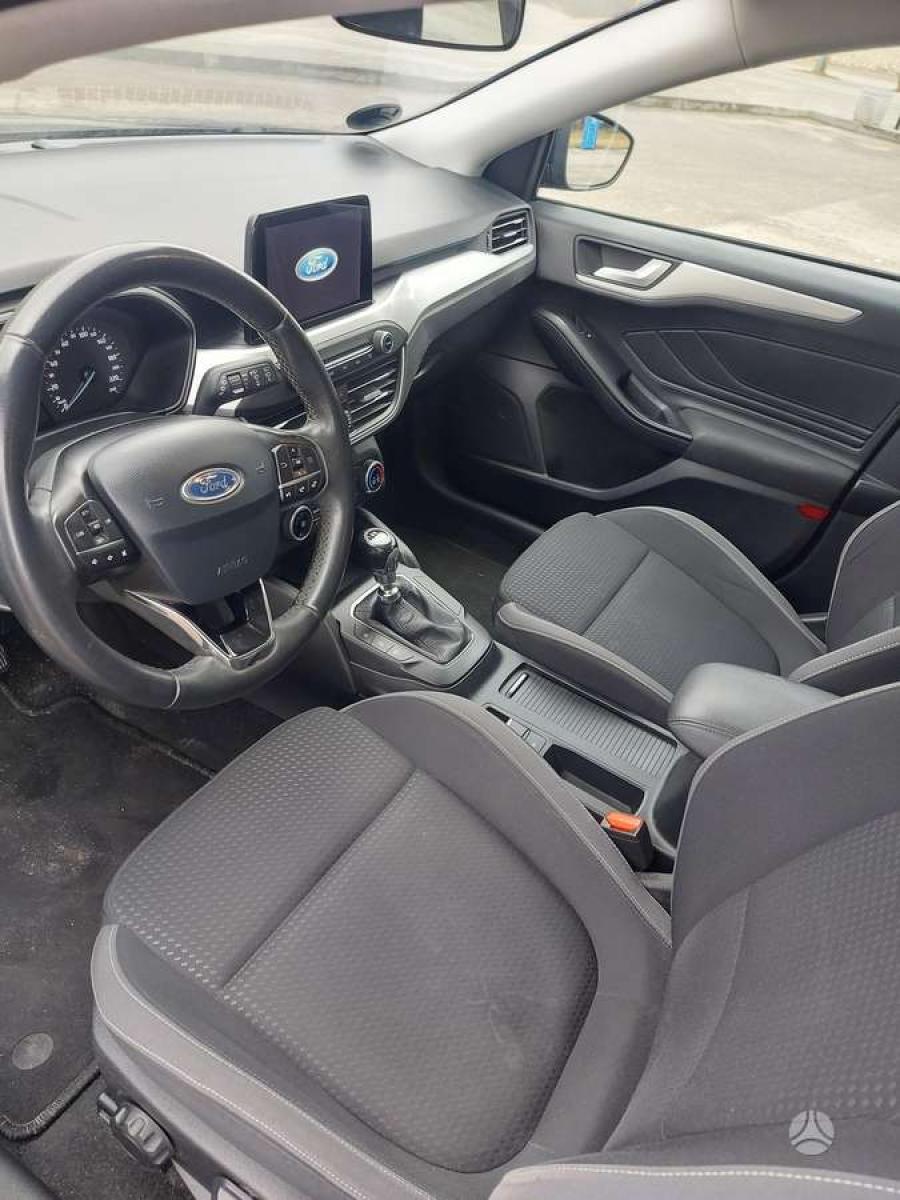 Zils Ford Focus 2019 Viļņa, ar dzinēja tilpumu 1.00 L un nobraukumu 205 tūkst. km par 5600 €, foto 16 vietnē AUTOMOTO.COM.LV