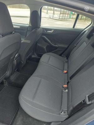 Zils Ford Focus 2019 Viļņa, ar dzinēja tilpumu 1.00 L un nobraukumu 205 tūkst. km par 5600 €, foto 17 vietnē AUTOMOTO.COM.LV