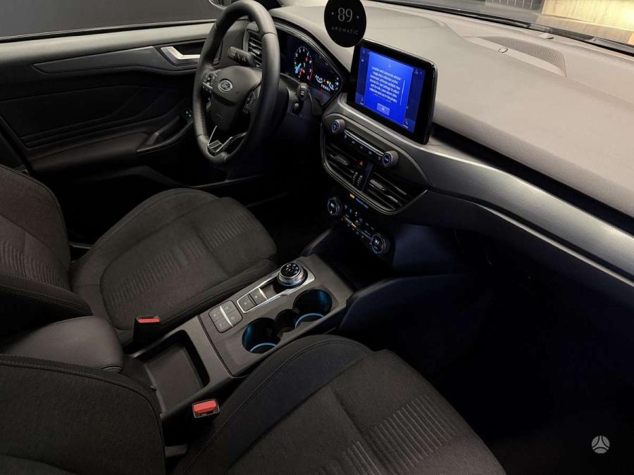 Blue Ford Focus 2020 in Kaunas, with an engine capacity of 1.50 L and mileage of 102 thousand km for 12990 €, photo 17 on AUTOMOTO.COM.LV