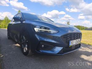 Blue Ford Focus 2020 in Riga, with an engine capacity of 2.00 L and mileage of 126 thousand km for 13900 €, photo 5 on AUTOMOTO.COM.LV