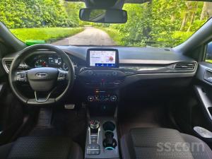 Blue Ford Focus 2020 in Riga, with an engine capacity of 2.00 L and mileage of 126 thousand km for 13900 €, photo 11 on AUTOMOTO.COM.LV