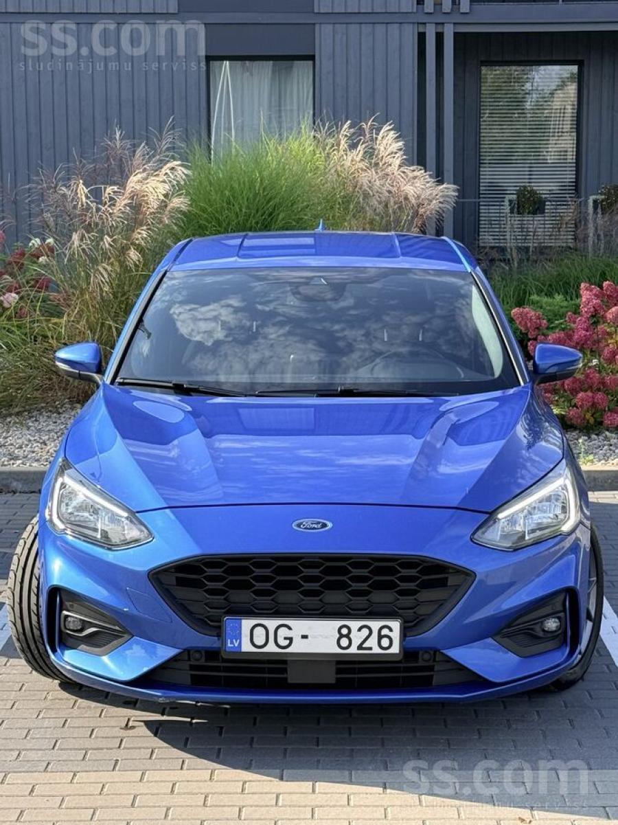 Blue Ford Focus 2020 in Riga, with an engine capacity of 1.50 L and mileage of 82 thousand km for 10490 €, photo 3 on AUTOMOTO.COM.LV