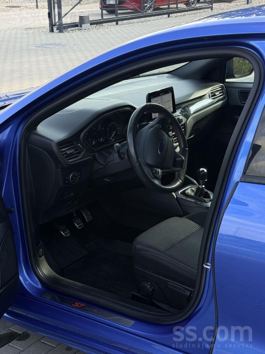 Blue Ford Focus 2020 in Riga, with an engine capacity of 1.50 L and mileage of 82 thousand km for 10490 €, photo 11 on AUTOMOTO.COM.LV