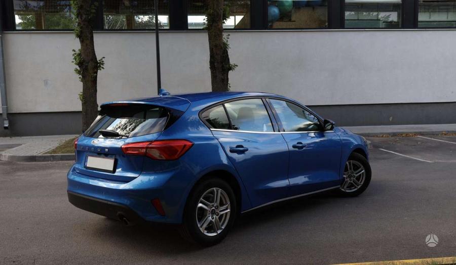 Blue Ford Focus 2021 in Kaunas, with an engine capacity of 1.50 L and mileage of 198 thousand km for 8600 €, photo 4 on AUTOMOTO.COM.LV