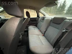 Синий Форд Фокус 2006 в Резекне, объемом двигателя 1.60 л и пробегом 249 тыс. км за 990 €, фото 6 на AUTOMOTO.COM.LV