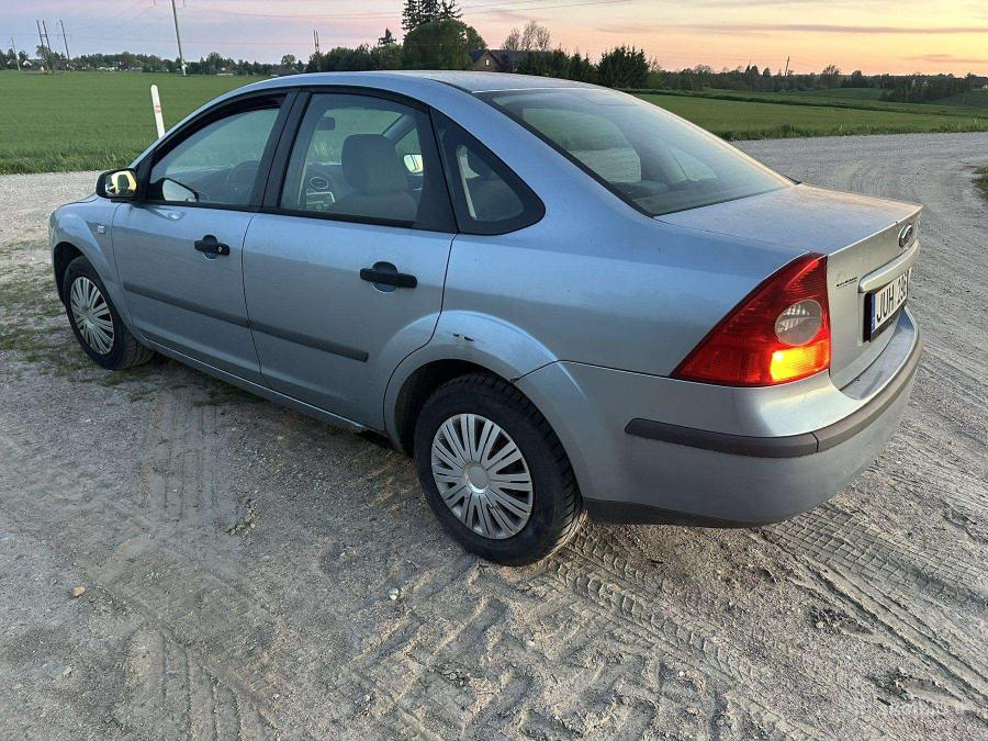 Blue Ford Focus 2006 in Prienai, with an engine capacity of 1.60 L and mileage of 280 thousand km for 650 €, photo 6 on AUTOMOTO.COM.LV