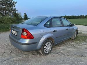 Blue Ford Focus 2006 in Prienai, with an engine capacity of 1.60 L and mileage of 280 thousand km for 650 €, photo 7 on AUTOMOTO.COM.LV