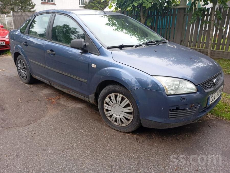 Blue Ford Focus 2006 in Jurmala, with an engine capacity of 1.60 L and mileage of 173 thousand km for 700 €, photo 1 on AUTOMOTO.COM.LV