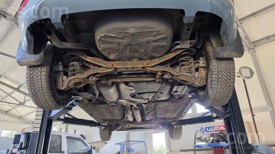 Zils Ford Focus 2009 Liepāja, ar dzinēja tilpumu 1.60 L un nobraukumu 174 tūkst. km par 1250 €, foto 14 vietnē AUTOMOTO.COM.LV