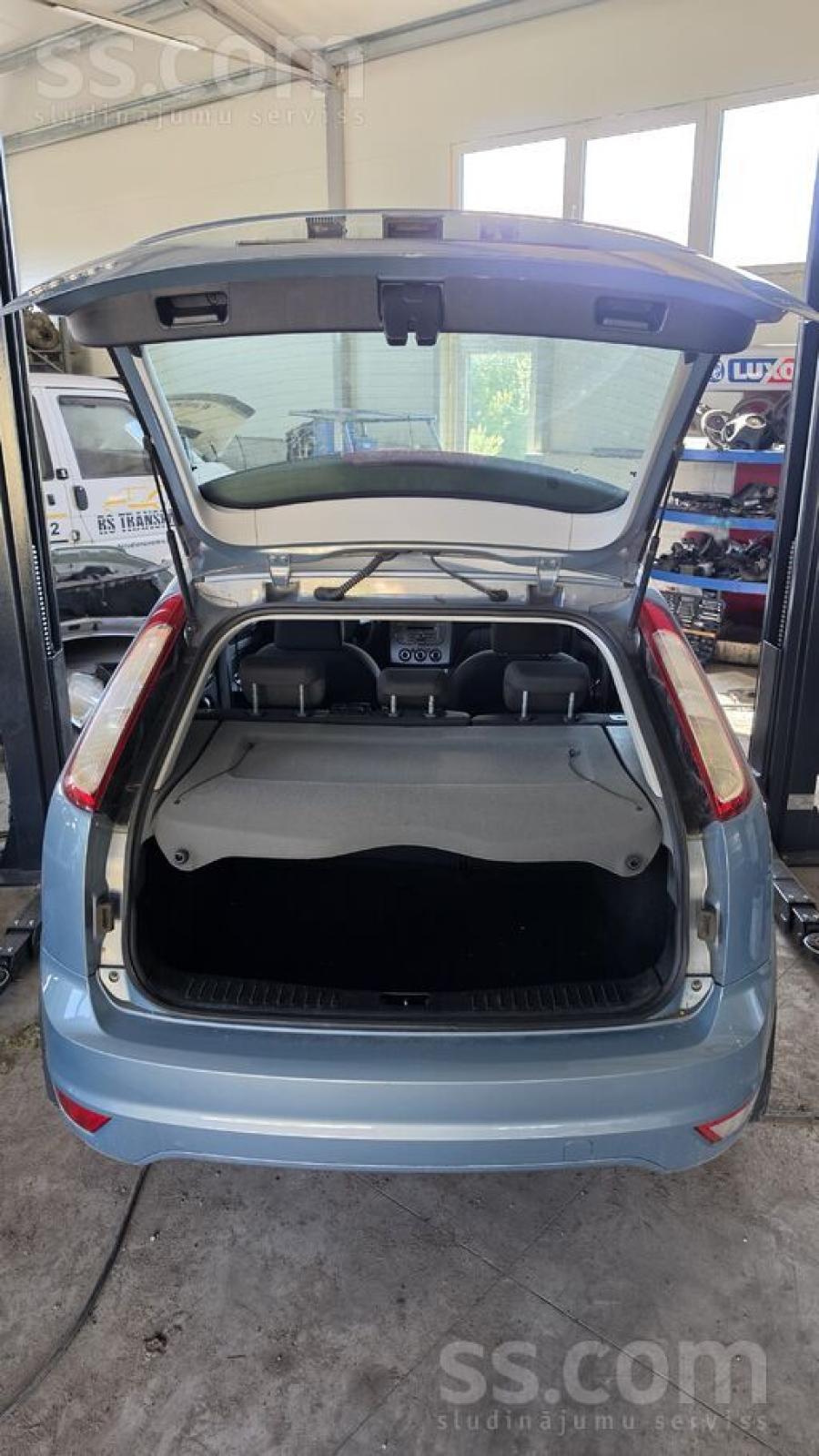 Zils Ford Focus 2009 Liepāja, ar dzinēja tilpumu 1.60 L un nobraukumu 174 tūkst. km par 1250 €, foto 18 vietnē AUTOMOTO.COM.LV
