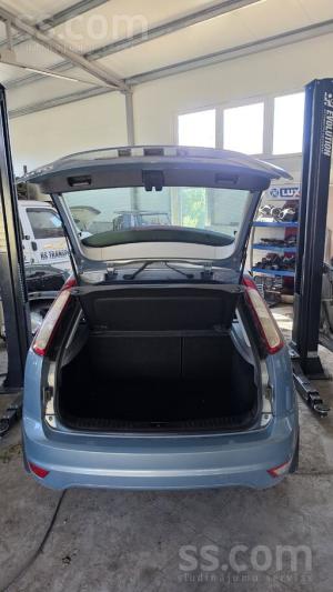 Zils Ford Focus 2009 Liepāja, ar dzinēja tilpumu 1.60 L un nobraukumu 174 tūkst. km par 1250 €, foto 19 vietnē AUTOMOTO.COM.LV