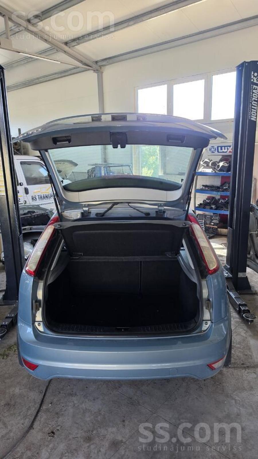 Zils Ford Focus 2009 Liepāja, ar dzinēja tilpumu 1.60 L un nobraukumu 174 tūkst. km par 1250 €, foto 19 vietnē AUTOMOTO.COM.LV