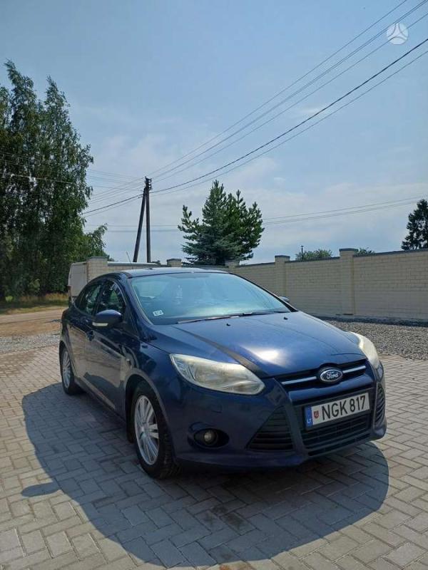 Blue Ford Focus 2011 in Vilnius, with an engine capacity of 1.60 L and mileage of 256 thousand km for 2250 €, photo 7 on AUTOMOTO.COM.LV