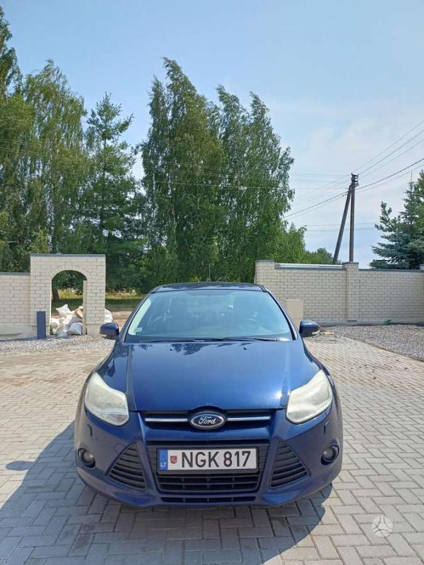 Blue Ford Focus 2011 in Vilnius, with an engine capacity of 1.60 L and mileage of 256 thousand km for 2250 €, photo 8 on AUTOMOTO.COM.LV