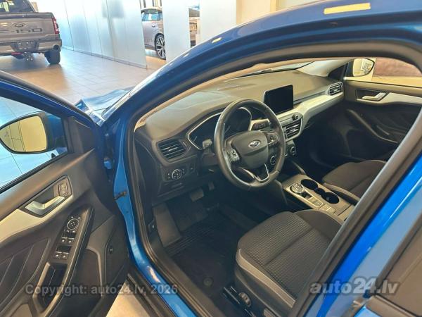 Blue Ford Focus 2019 in Parnu, with an engine capacity of 1.50 L and mileage of 88 thousand km for 12900 €, photo 7 on AUTOMOTO.COM.LV