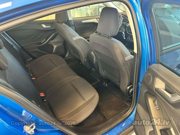 Blue Ford Focus 2019 in Parnu, with an engine capacity of 1.50 L and mileage of 88 thousand km for 12900 €, photo 9 on AUTOMOTO.COM.LV