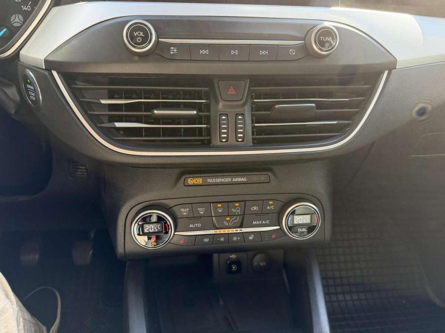 Blue Ford Focus 2021 in Vilnius, with an engine capacity of 1.00 L and mileage of 84 thousand km for 14000 €, photo 9 on AUTOMOTO.COM.LV