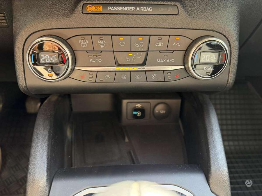 Blue Ford Focus 2021 in Vilnius, with an engine capacity of 1.00 L and mileage of 84 thousand km for 14000 €, photo 11 on AUTOMOTO.COM.LV