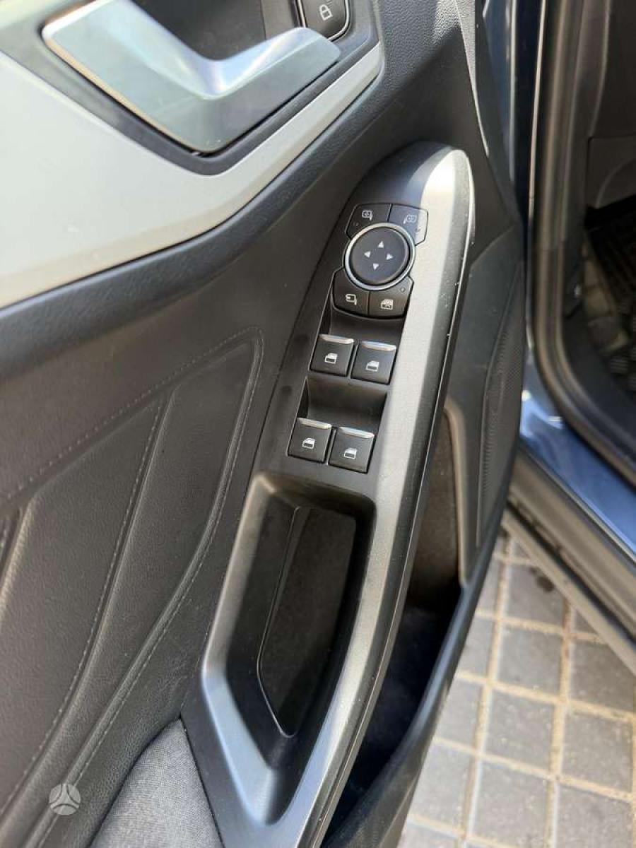 Blue Ford Focus 2021 in Vilnius, with an engine capacity of 1.00 L and mileage of 84 thousand km for 14000 €, photo 12 on AUTOMOTO.COM.LV