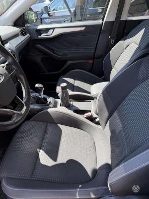 Blue Ford Focus 2021 in Vilnius, with an engine capacity of 1.00 L and mileage of 84 thousand km for 14000 €, photo 15 on AUTOMOTO.COM.LV