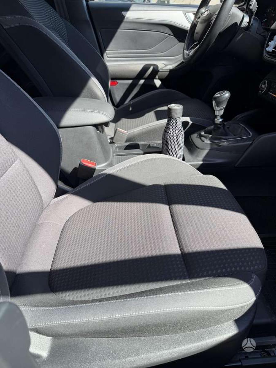 Blue Ford Focus 2021 in Vilnius, with an engine capacity of 1.00 L and mileage of 84 thousand km for 14000 €, photo 20 on AUTOMOTO.COM.LV
