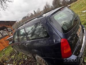 Zils Ford Focus 1999 Madona, ar dzinēja tilpumu 1.80 L un nobraukumu 295 tūkst. km par 350 €, foto 6 vietnē AUTOMOTO.COM.LV