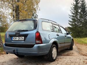 Blue Ford Focus 2001 in Cesis, with an engine capacity of 1.80 L and mileage of 440 thousand km for 940 €, photo 5 on AUTOMOTO.COM.LV