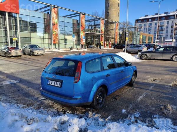 Blue Ford Focus 2005 in Riga, with an engine capacity of 1.60 L and mileage of 264 thousand km for 1300 €, photo 5 on AUTOMOTO.COM.LV