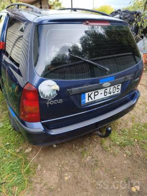 Blue Ford Focus 2005 in Rezekne, with an engine capacity of 1.80 L and mileage of 309 thousand km for 900 €, photo 5 on AUTOMOTO.COM.LV