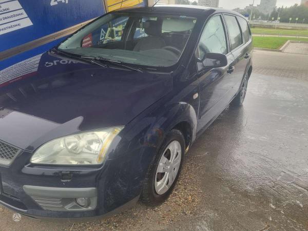 Zils Ford Focus 2005 Kauņa, ar dzinēja tilpumu 1.56 L un nobraukumu 368 tūkst. km par 350 €, foto 1 vietnē AUTOMOTO.COM.LV