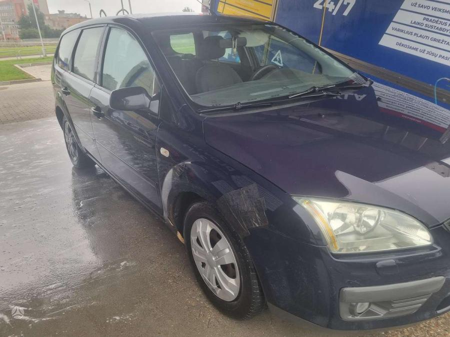 Blue Ford Focus 2005 in Kaunas, with an engine capacity of 1.56 L and mileage of 368 thousand km for 350 €, photo 5 on AUTOMOTO.COM.LV