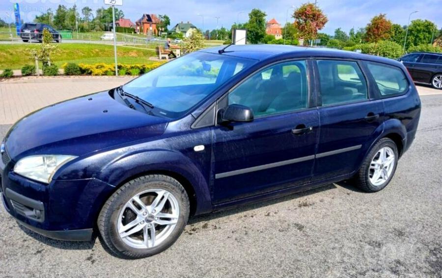Blue Ford Focus 2006 in Cesis, with an engine capacity of 1.60 L and mileage of 140 thousand km for 1450 €, photo 1 on AUTOMOTO.COM.LV