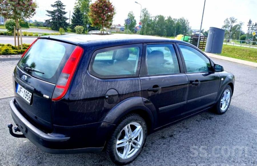 Blue Ford Focus 2006 in Cesis, with an engine capacity of 1.60 L and mileage of 140 thousand km for 1450 €, photo 3 on AUTOMOTO.COM.LV