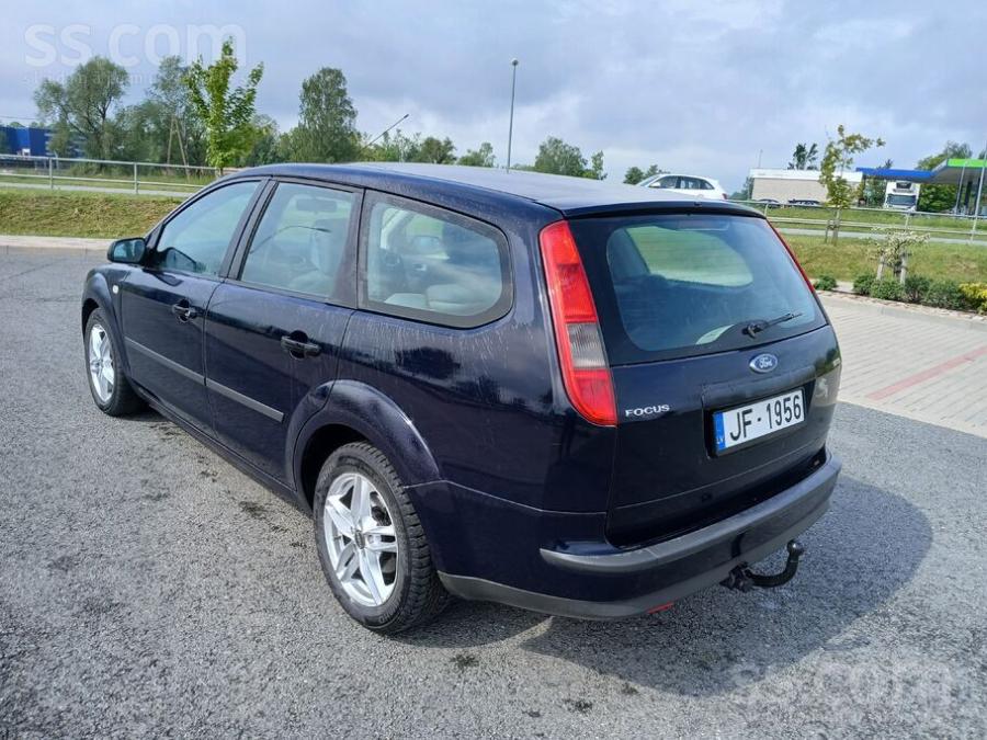 Blue Ford Focus 2006 in Bauska, with an engine capacity of 1.60 L and mileage of 140 thousand km for 950 €, photo 3 on AUTOMOTO.COM.LV