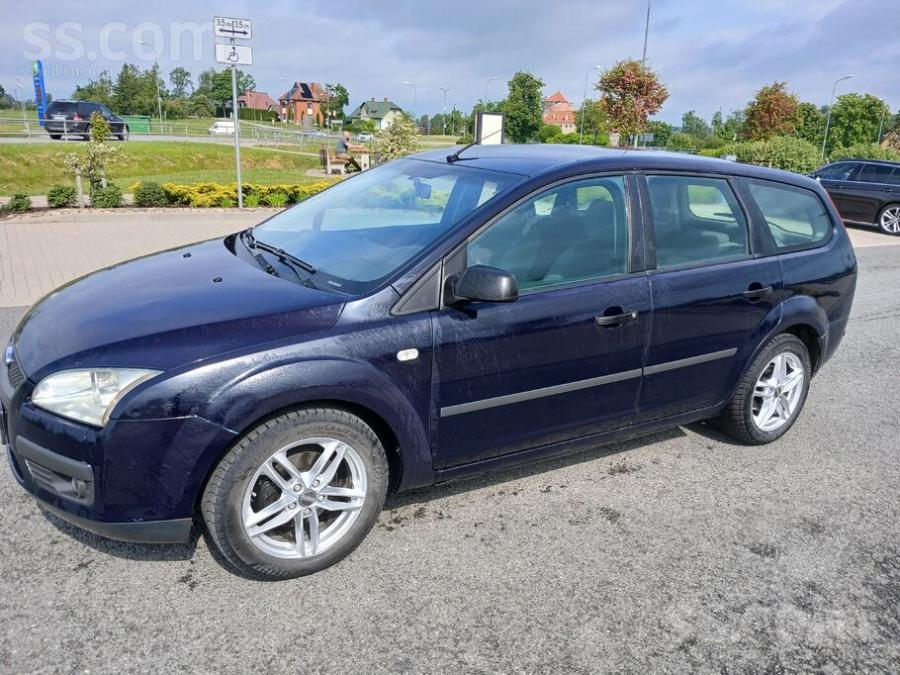 Blue Ford Focus 2006 in Bauska, with an engine capacity of 1.60 L and mileage of 140 thousand km for 950 €, photo 4 on AUTOMOTO.COM.LV
