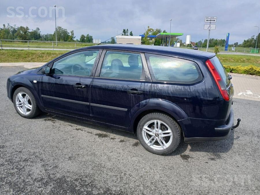 Blue Ford Focus 2006 in Bauska, with an engine capacity of 1.60 L and mileage of 140 thousand km for 950 €, photo 7 on AUTOMOTO.COM.LV