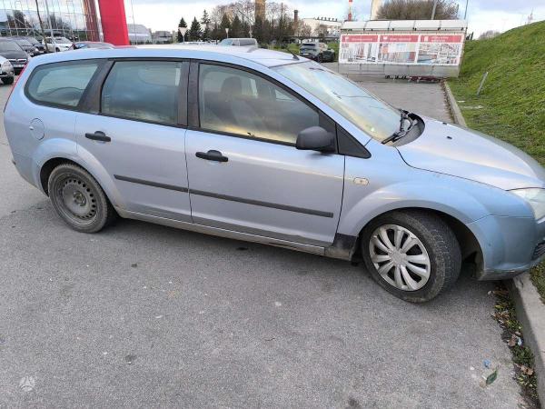 Zils Ford Focus 2006 Klaipėda, ar dzinēja tilpumu 2.00 L un nobraukumu 254 tūkst. km par 550 €, foto 4 vietnē AUTOMOTO.COM.LV