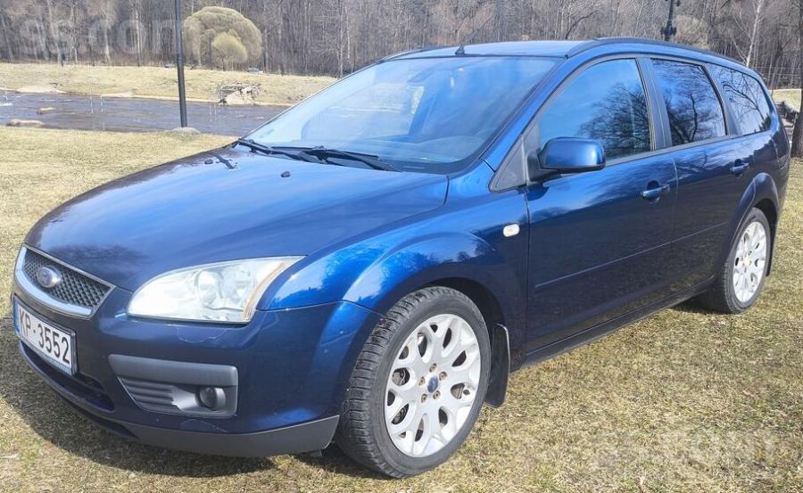 Zils Ford Focus 2006 Valmiera, ar dzinēja tilpumu 2.00 L un nobraukumu 316 tūkst. km par 2100 €, foto 1 vietnē AUTOMOTO.COM.LV